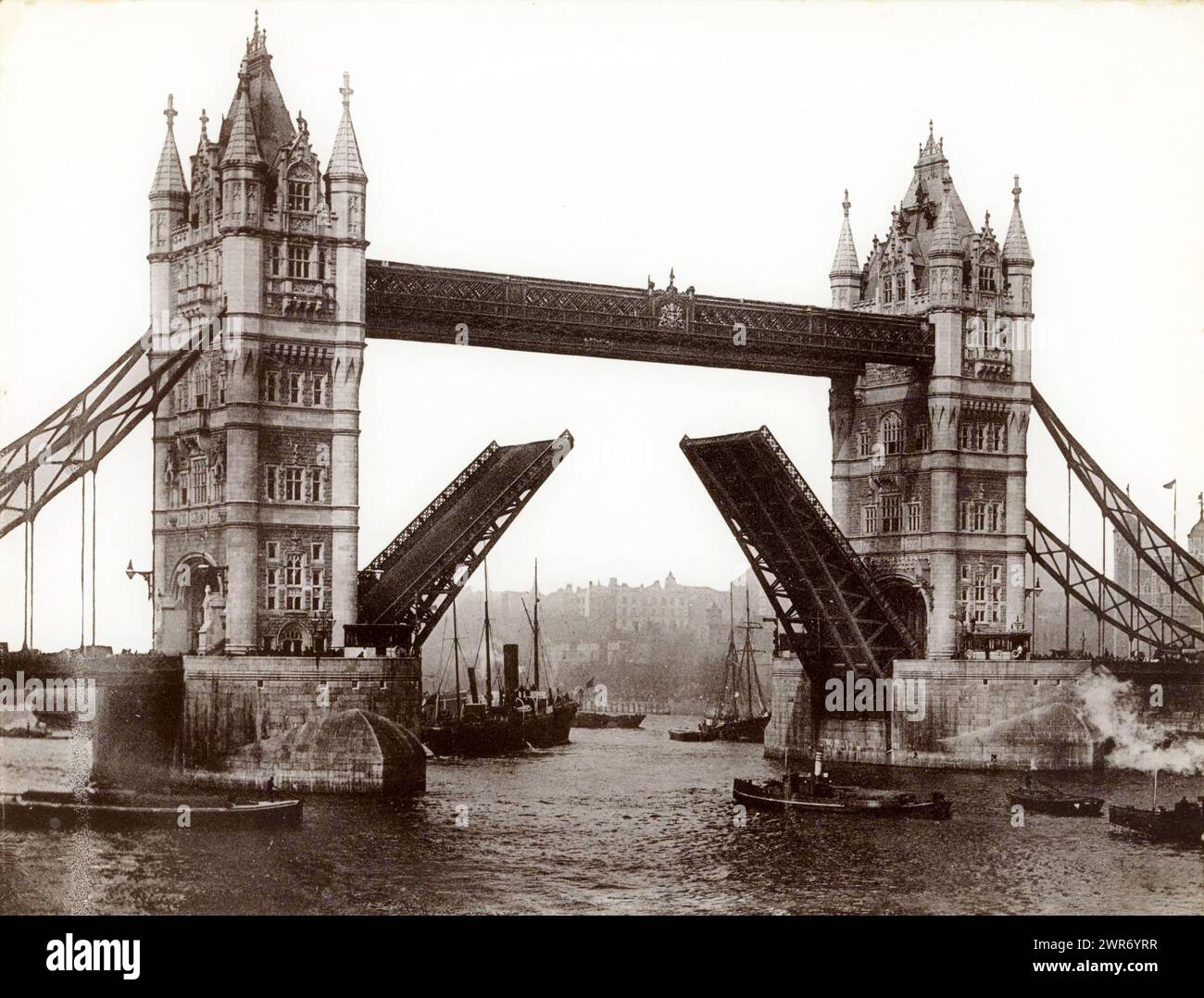 245 mm thickness hi-res stock photography and images - Alamy