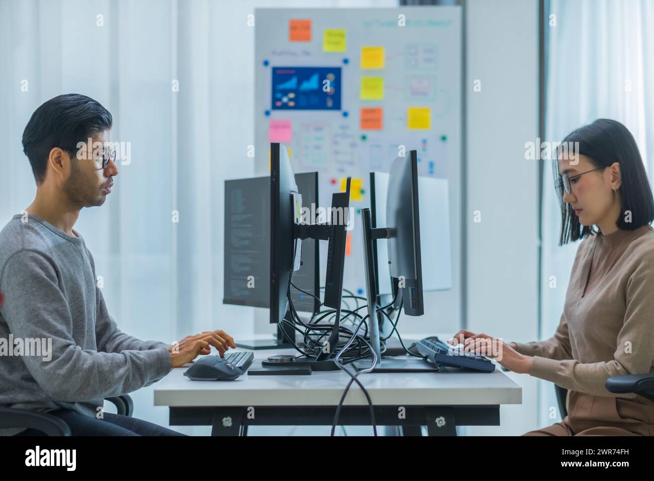 Indian woman engineer hi-res stock photography and images - Alamy