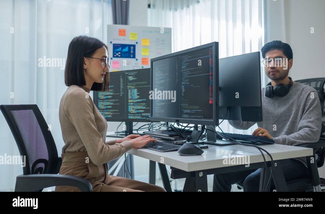 Data frameworks hi-res stock photography and images - Alamy