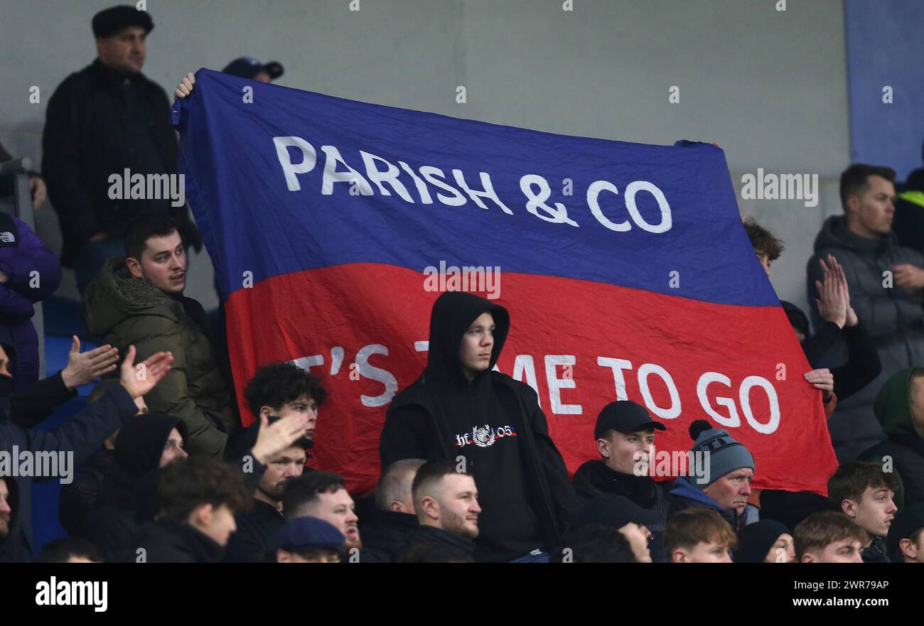 American football fans uk flag hi-res stock photography and images - Alamy