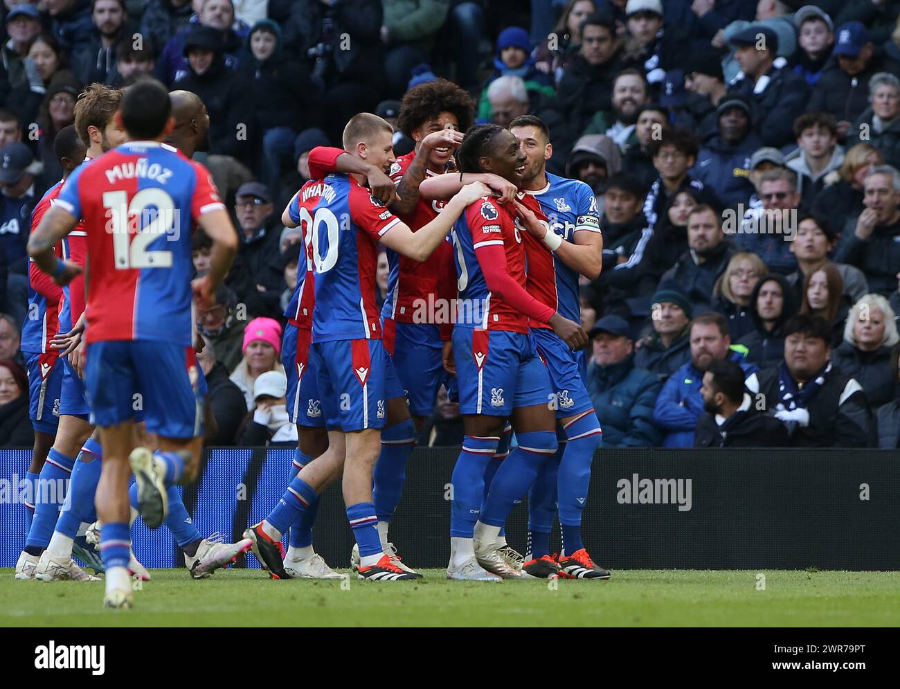 GOAL 1-0, Eberechi Eze of Crystal Palace goal celebration. - Tottenham ...
