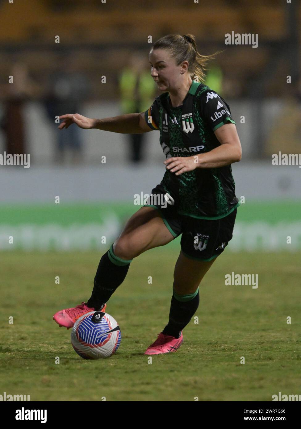 Aimee elise medwin hi-res stock photography and images - Alamy