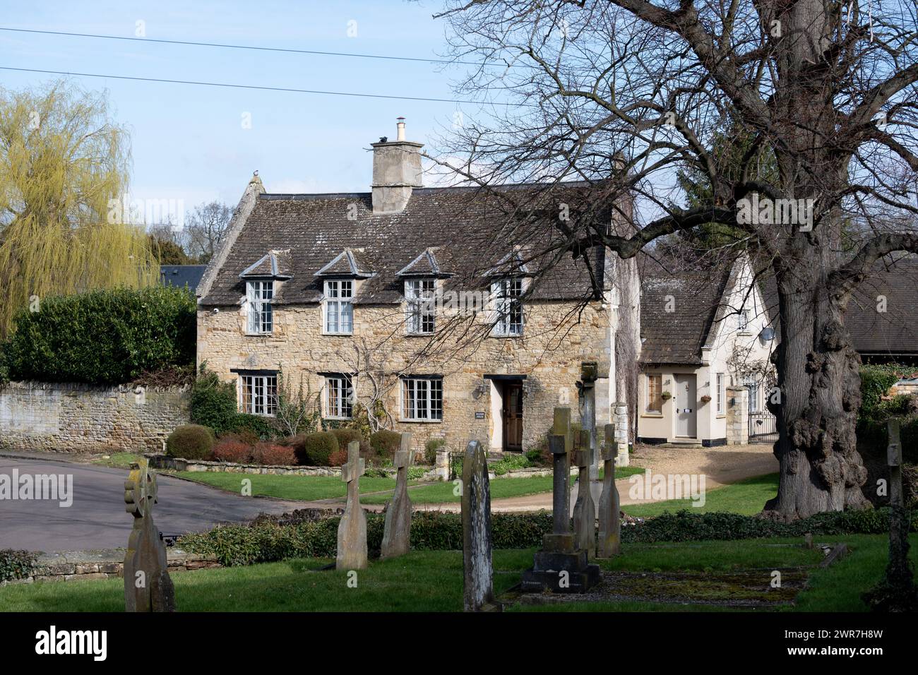 Manor House from St. Botolph`s churchyard, Barton Seagrave ...
