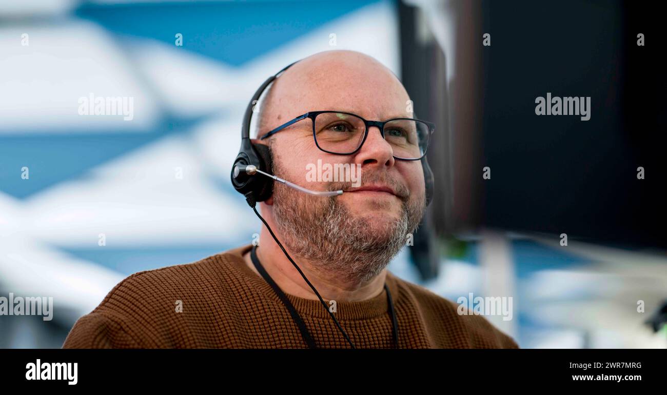 Employer services hi-res stock photography and images - Alamy