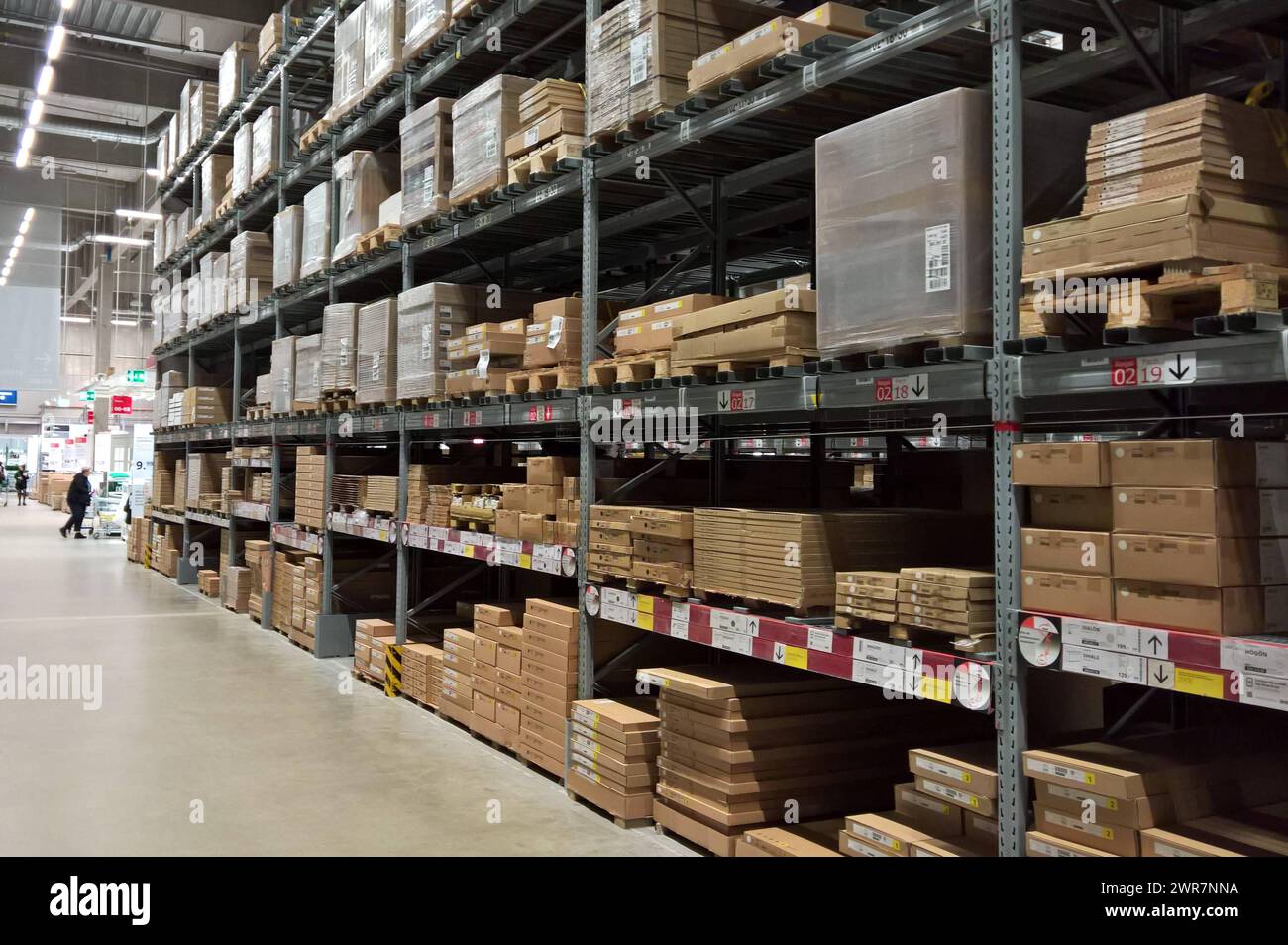 Ikea self service warehouse hi-res stock photography and images - Alamy
