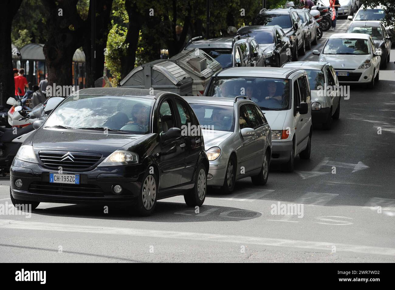 Auto strada hi-res stock photography and images - Alamy