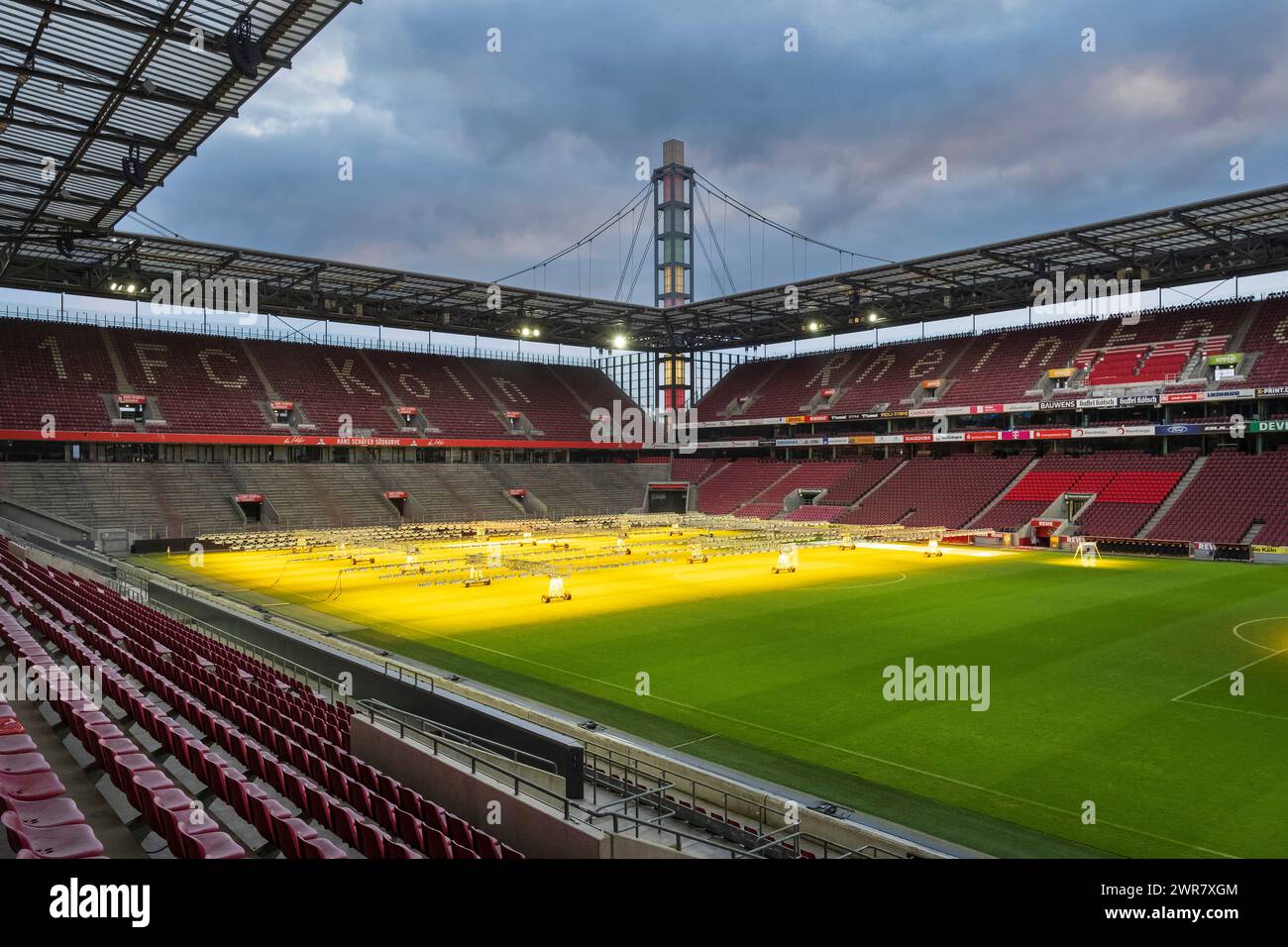 Fussballinfrastruktur hi-res stock photography and images - Alamy