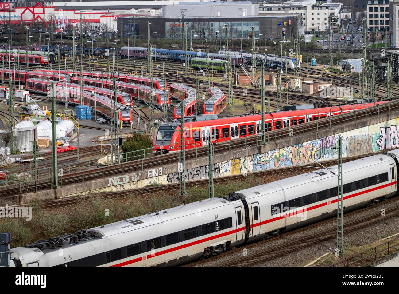 Ice railroad line hi-res stock photography and images - Alamy