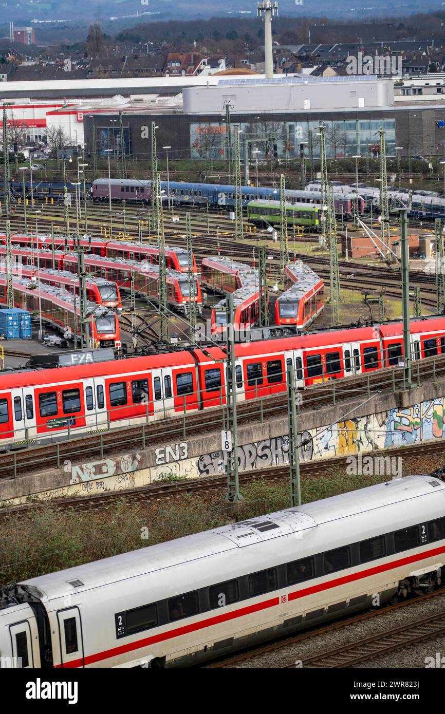 Ice railroad line hi-res stock photography and images - Alamy