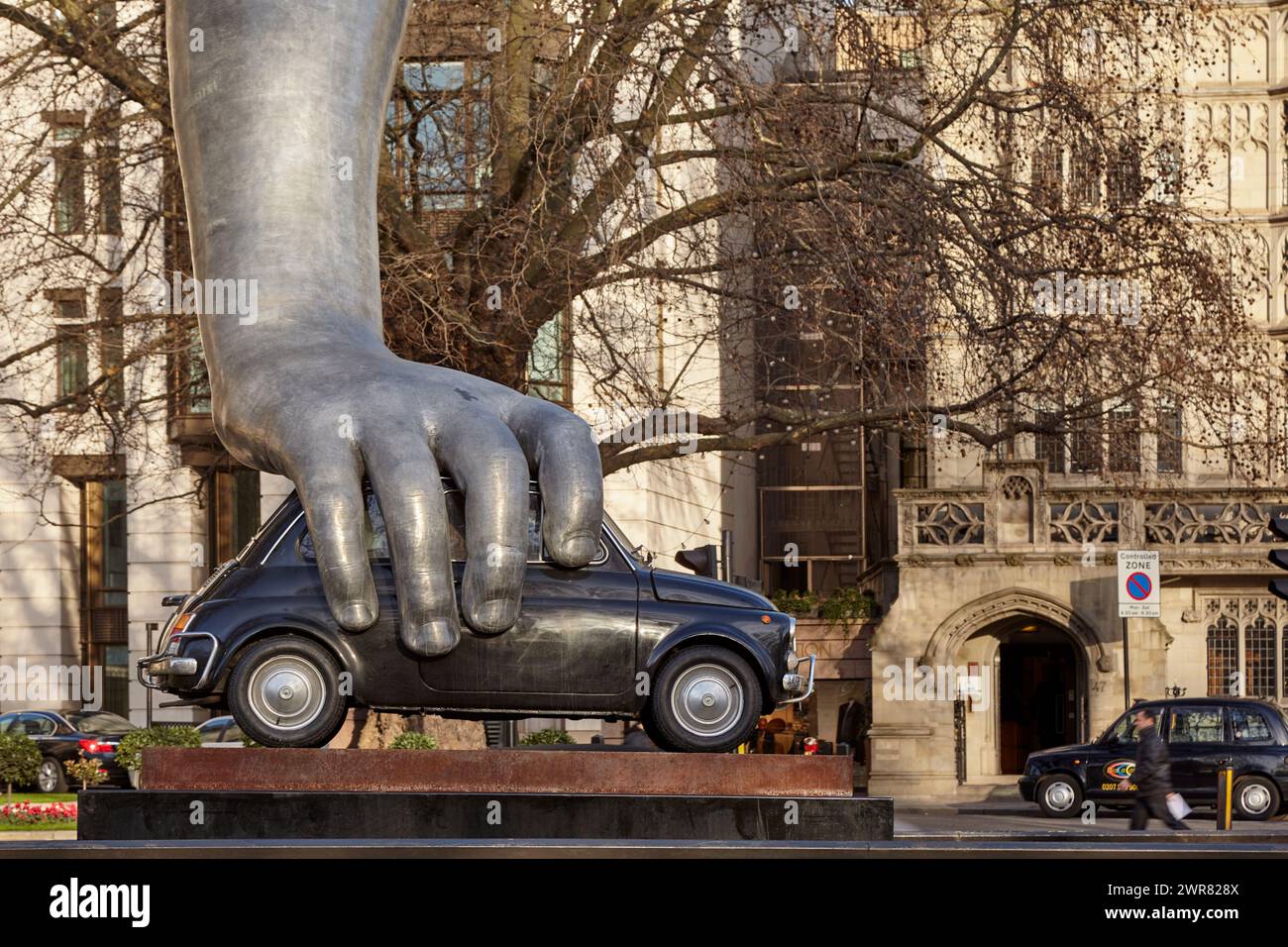 Lorenzo quinn vroom vroom hi-res stock photography and images - Alamy