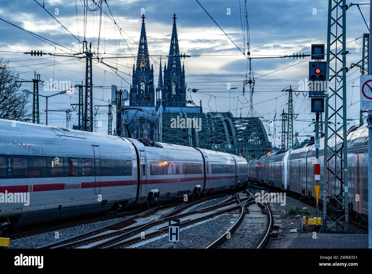 ICE train on the track in front of Cologne Central Station ...