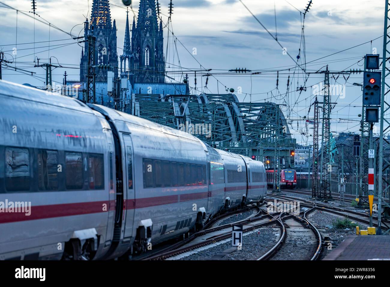 ICE train on the track in front of Cologne Central Station ...