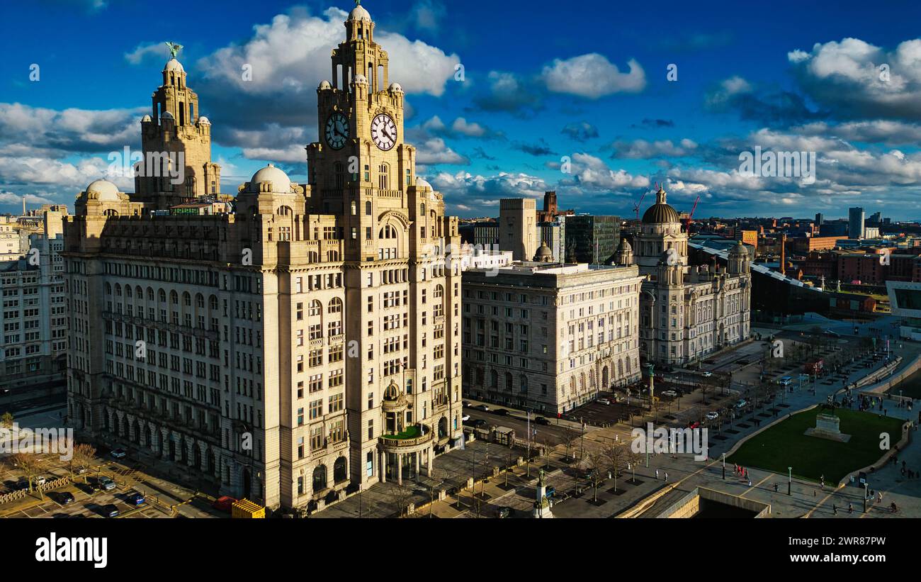 Liverpool skyline dramatic hi-res stock photography and images - Alamy