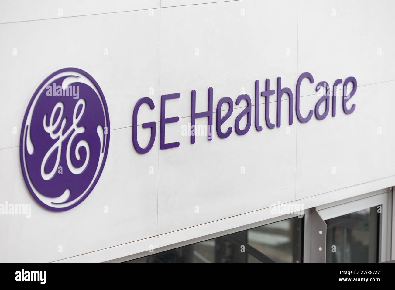 Ge Medical Logo GE HealthCare, MedQuest Partner On Outpatient Imaging