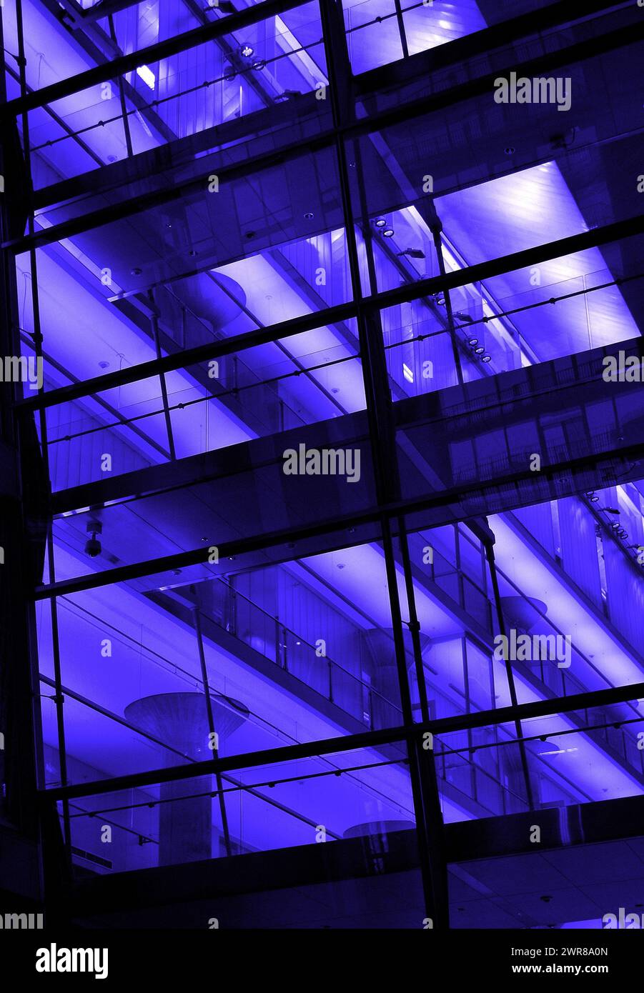 Library the hennepin county library hi-res stock photography and images ...