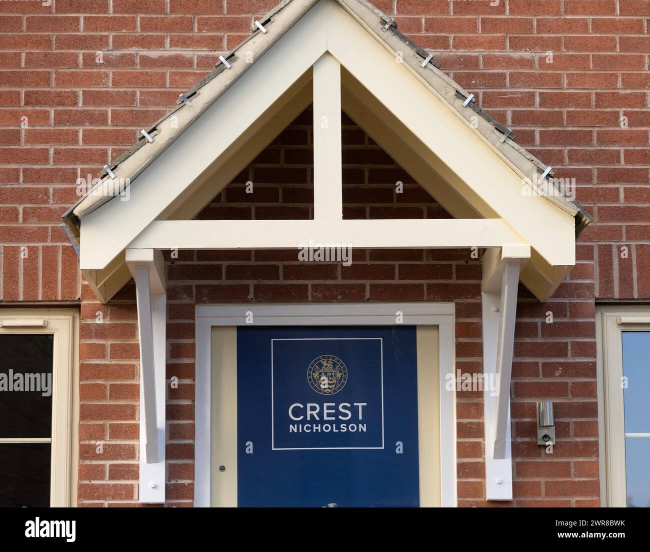 Crest nicholson house hi-res stock photography and images - Alamy