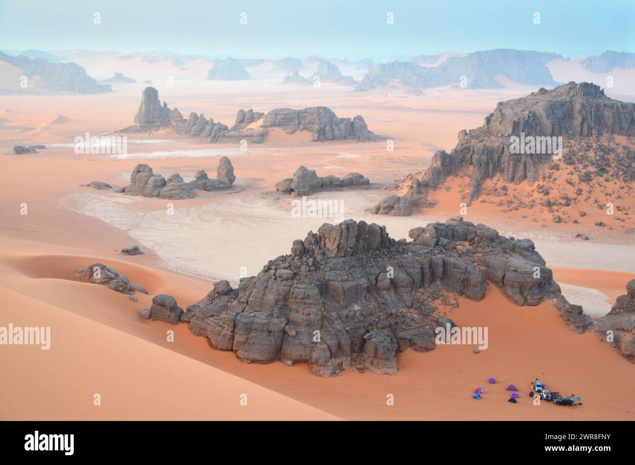 Rock formation with in the Sahara desert, Algeria Stock Photo - Alamy