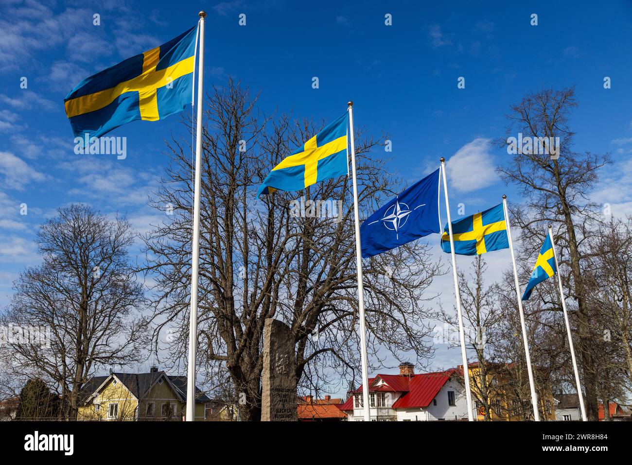 Nato flagga hi-res stock photography and images - Alamy