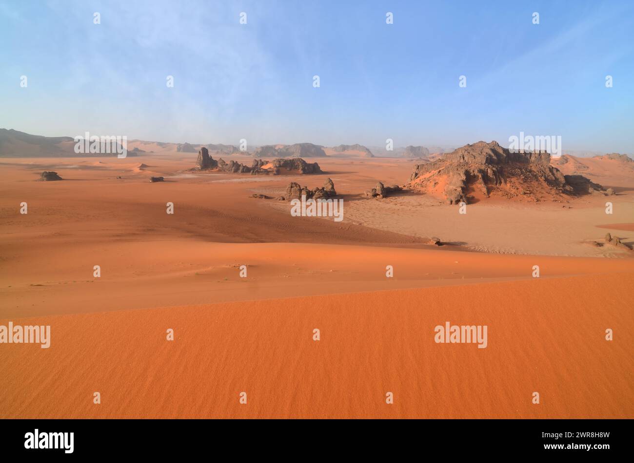 Rock formation with in the Sahara desert, Algeria Stock Photo - Alamy