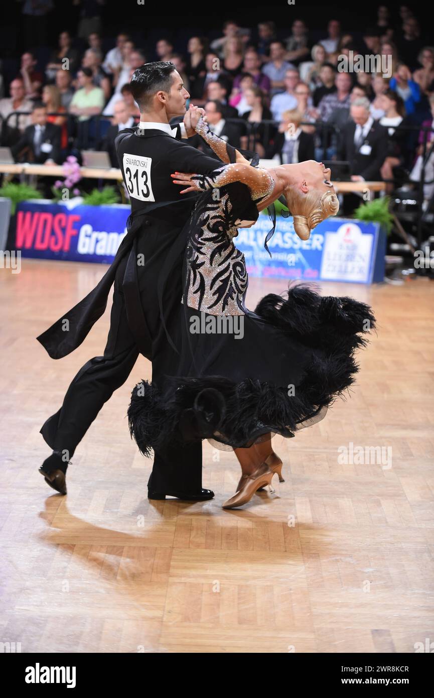 Ballroom dance couple, dancing at the competition Stock Photo - Alamy