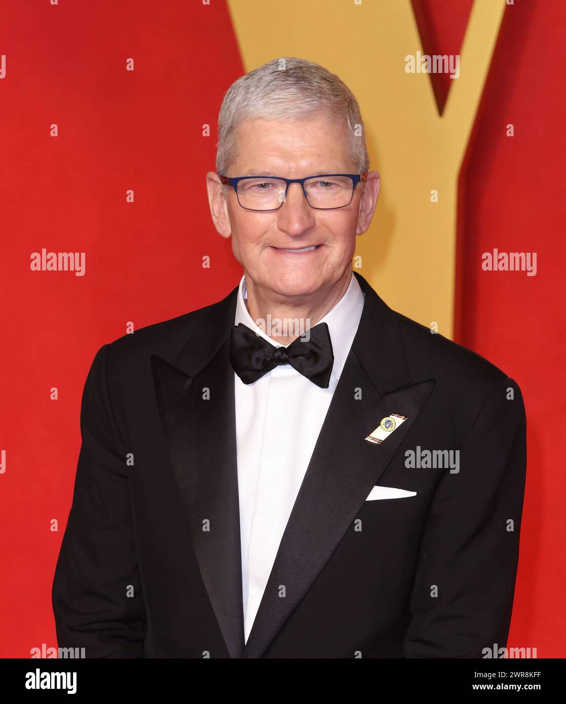 Tim Cook attends the 2024 Vanity Fair Oscar Party Hosted By Radhika ...
