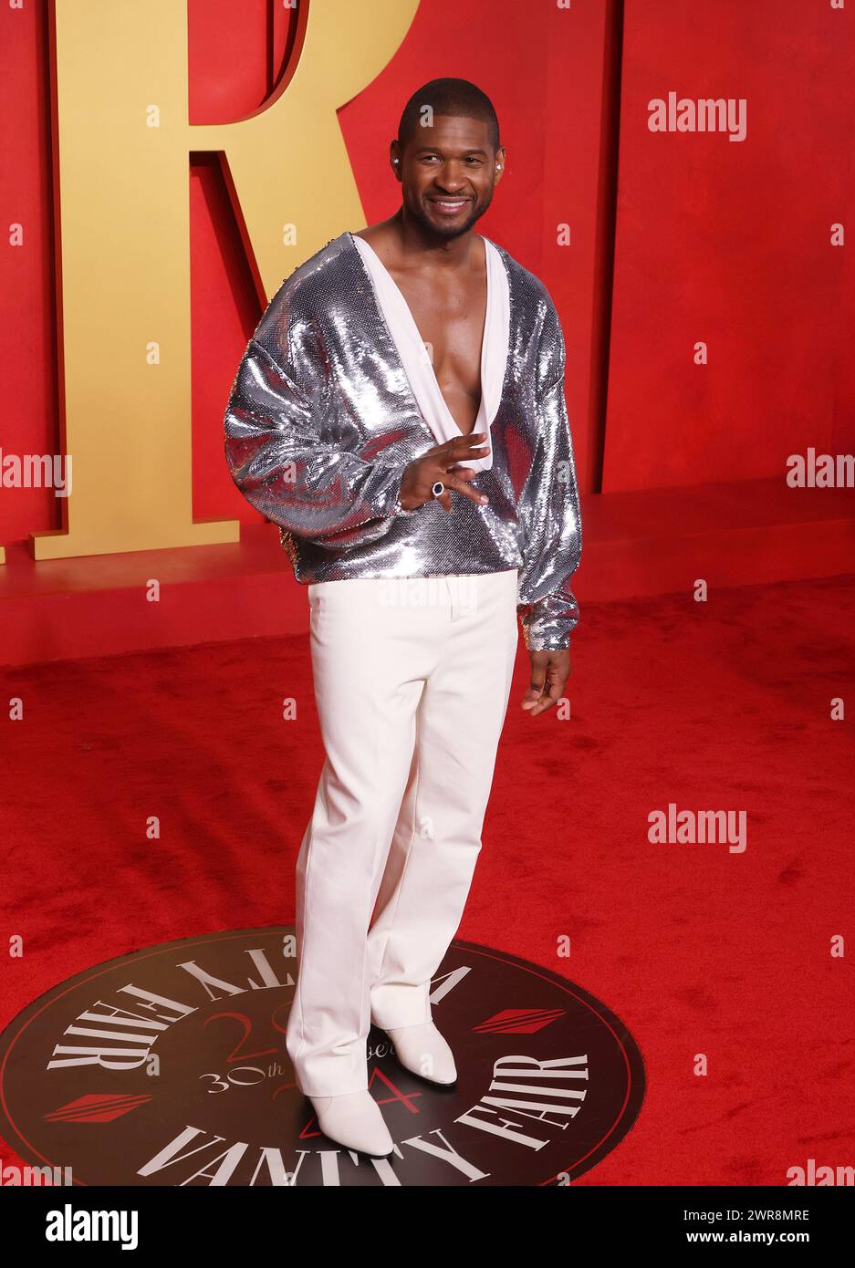 Usher attends the 2024 Vanity Fair Oscar Party Hosted By Radhika Jones ...