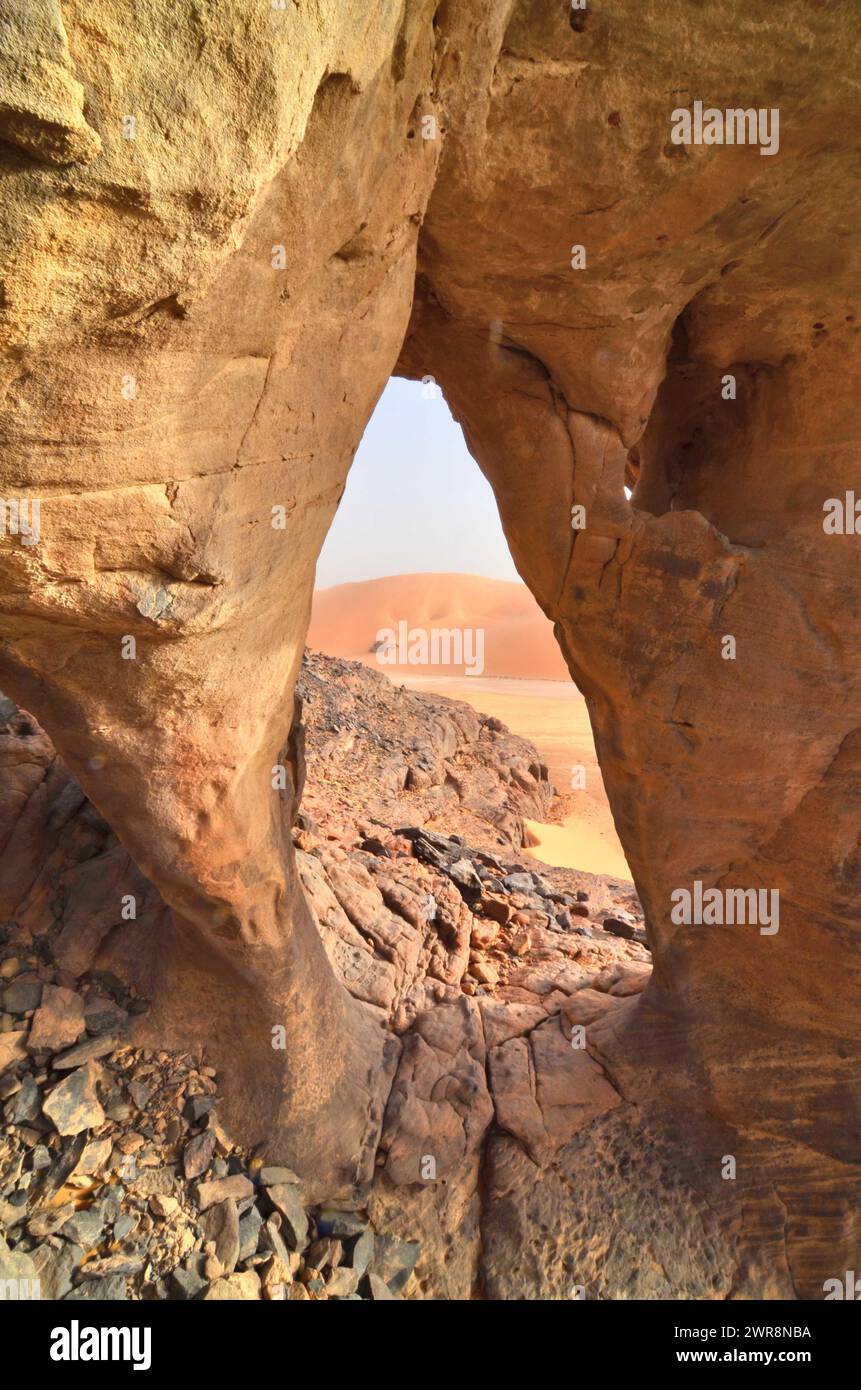 Rock formation with in the Sahara desert, Algeria Stock Photo - Alamy