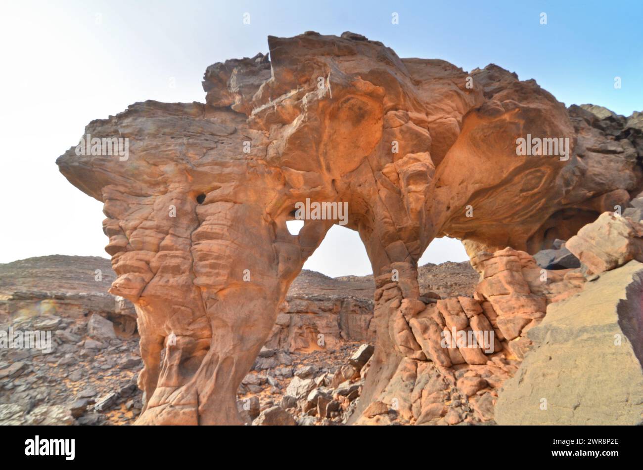Rock formation with in the Sahara desert, Algeria Stock Photo - Alamy