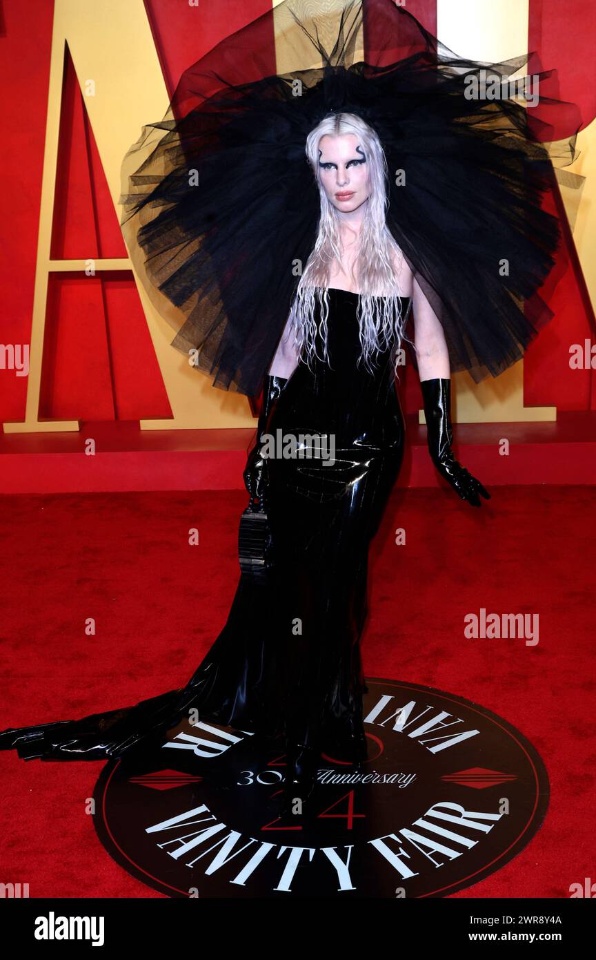 Julia Fox bei der Vanity Fair Oscar Party 2024 anlässlich der 96. Oscar ...