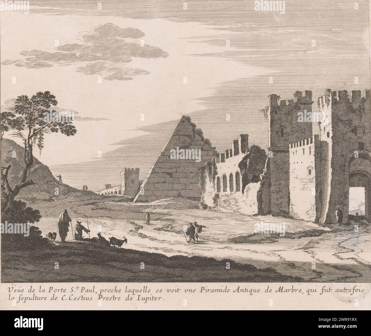 Piramide antique de marbre hi-res stock photography and images - Alamy