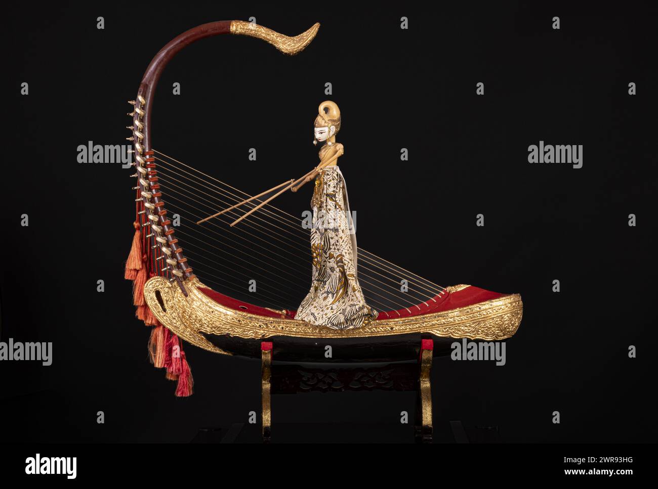 Burmese history black hi-res stock photography and images - Alamy