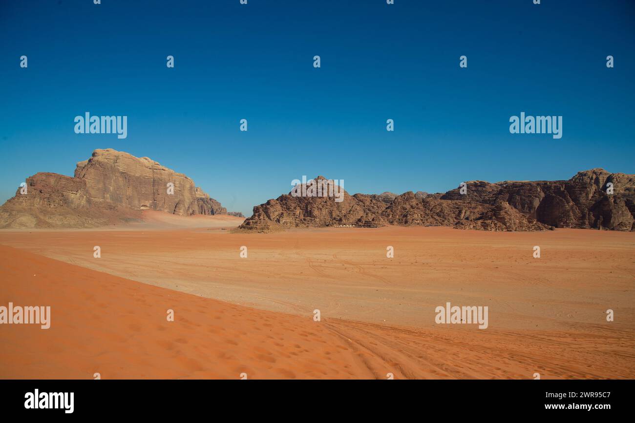 Red Mars like landscape in Wadi Rum desert, Jordan, this unreal ...