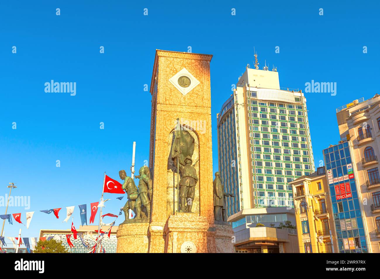 Istanbul landmarks backdrop hi-res stock photography and images - Alamy