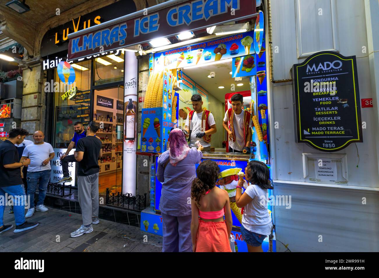Istanbul, Turkey - Aug 2,2023: Dondurma ice cream sellers entertain ...