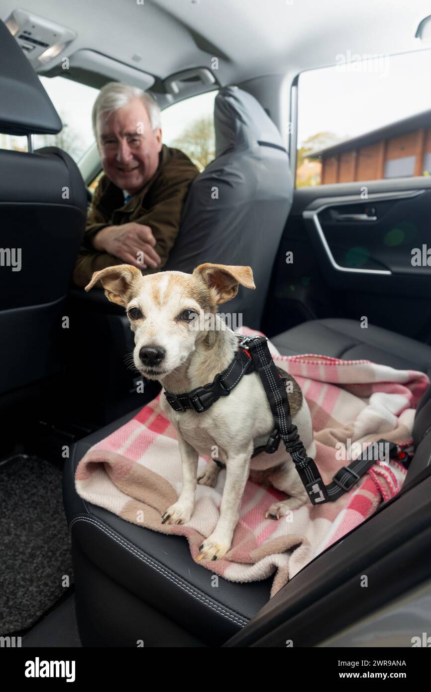 13/11/2023 The Yorkshire Vet, Peter Wright, with 11-year-old Jack ...