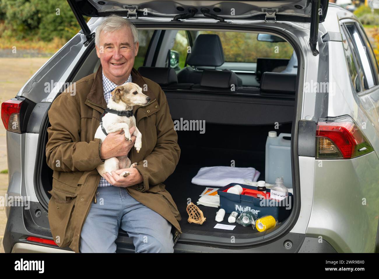 13/11/2023 The Yorkshire Vet, Peter Wright, with 11-year-old Jack ...
