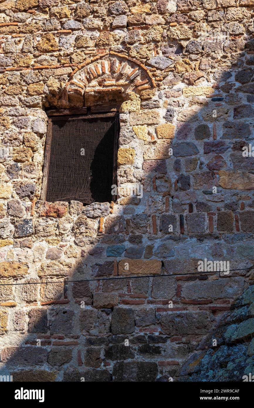 Exploring rustic stone house exterior hi-res stock photography and ...