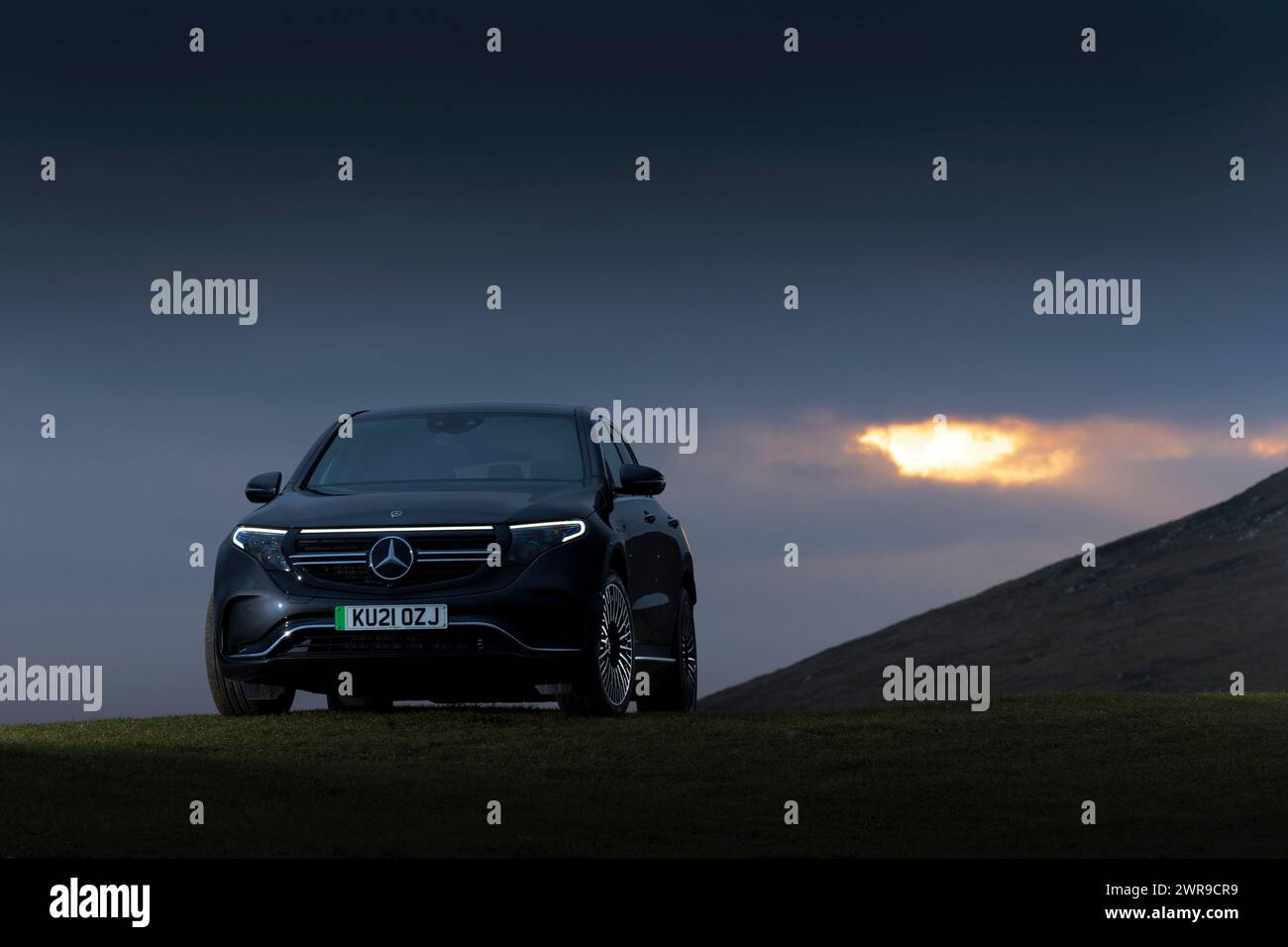 Mercedes eqc 400 4matic amg line hi-res stock photography and images ...