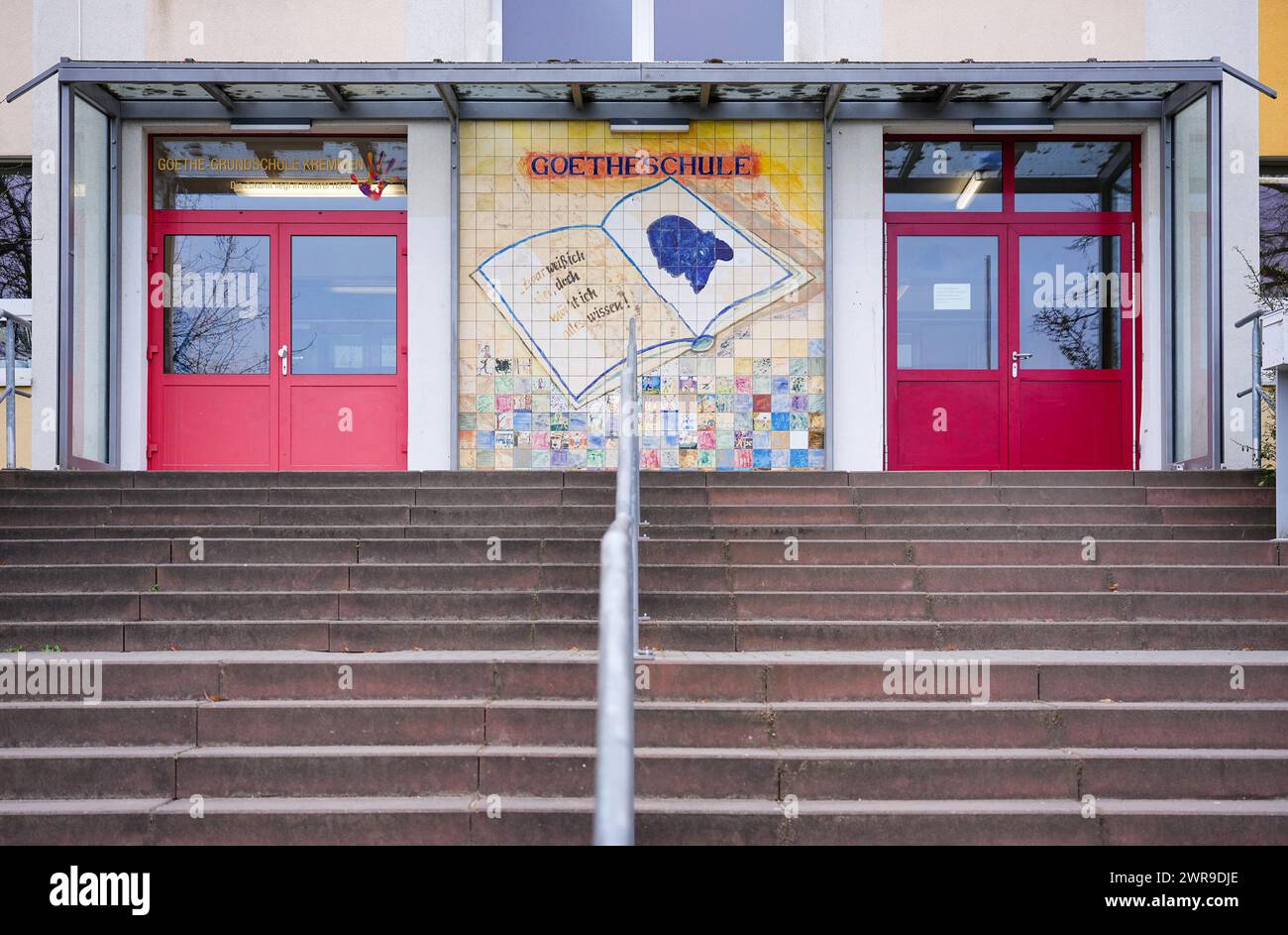 Goethe school hi-res stock photography and images - Alamy