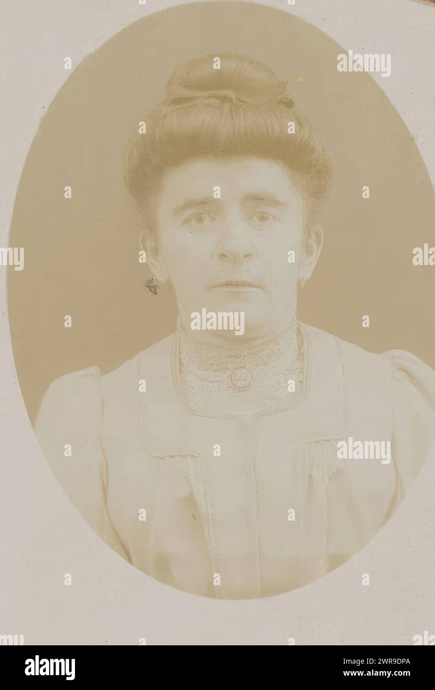 Portrait of a woman, This photo is part of an album., anonymous, 1880 - 1920, photographic ...