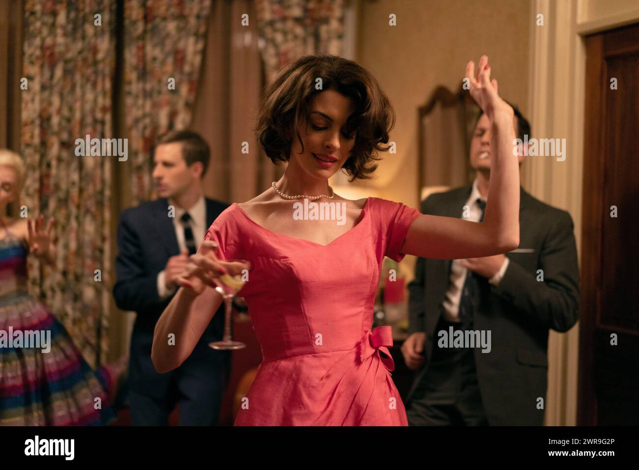 Anne hathaway 2024 hi-res stock photography and images - Alamy