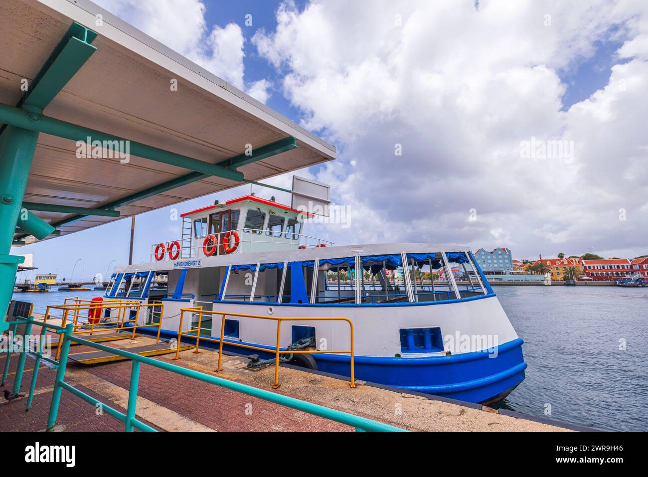 Willemstad curacao harbor harbour hi-res stock photography and images ...