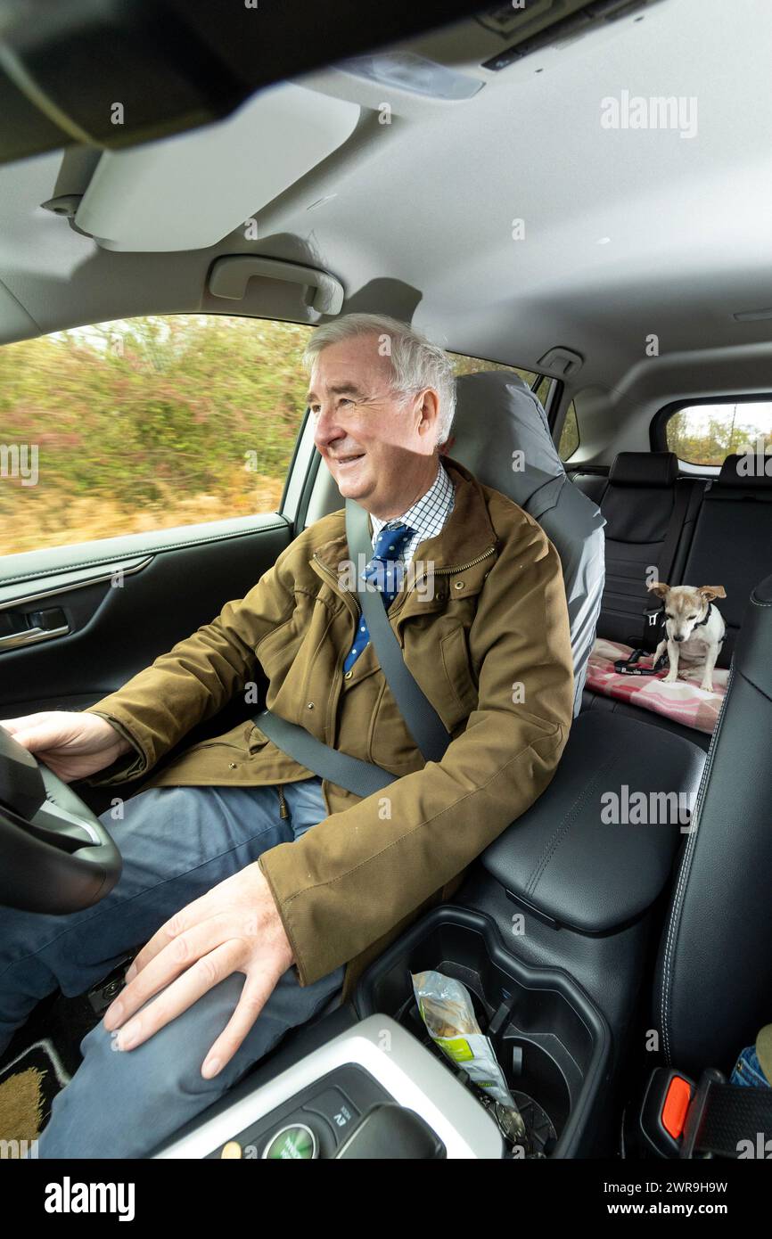 13/11/2023 The Yorkshire Vet, Peter Wright, with 11-year-old Jack ...