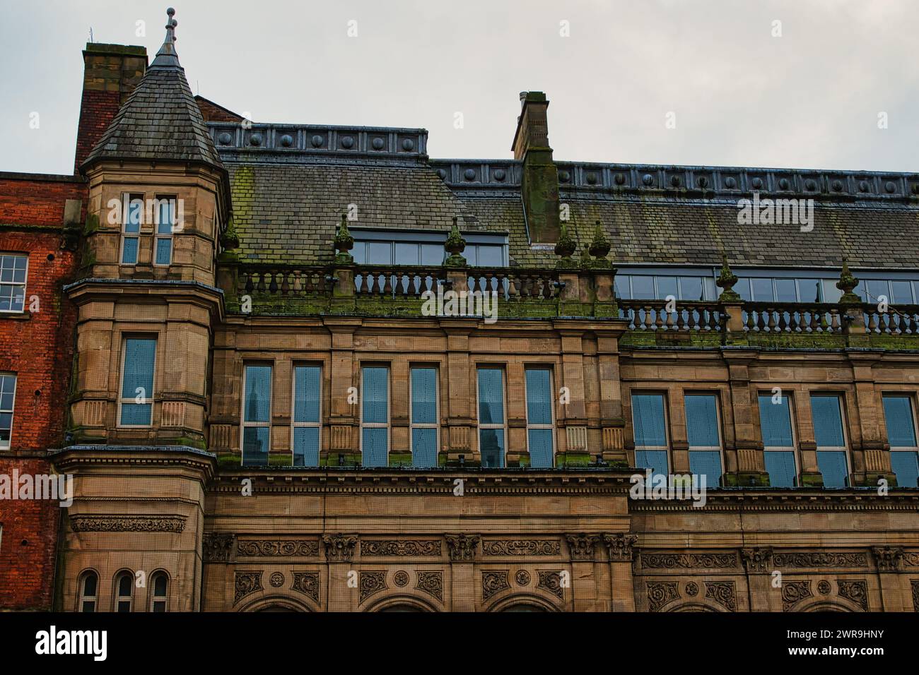Housing tower block victorian hi-res stock photography and images - Alamy