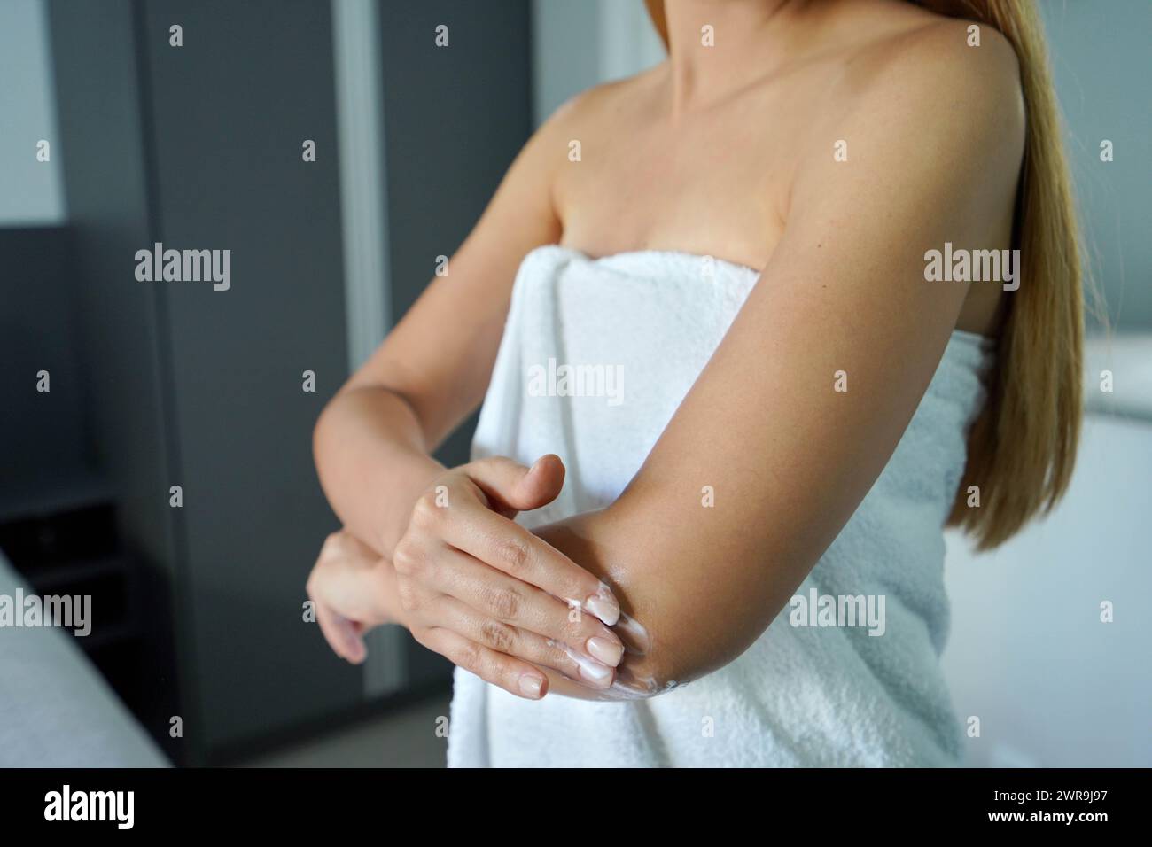Applying butter hi-res stock photography and images - Alamy
