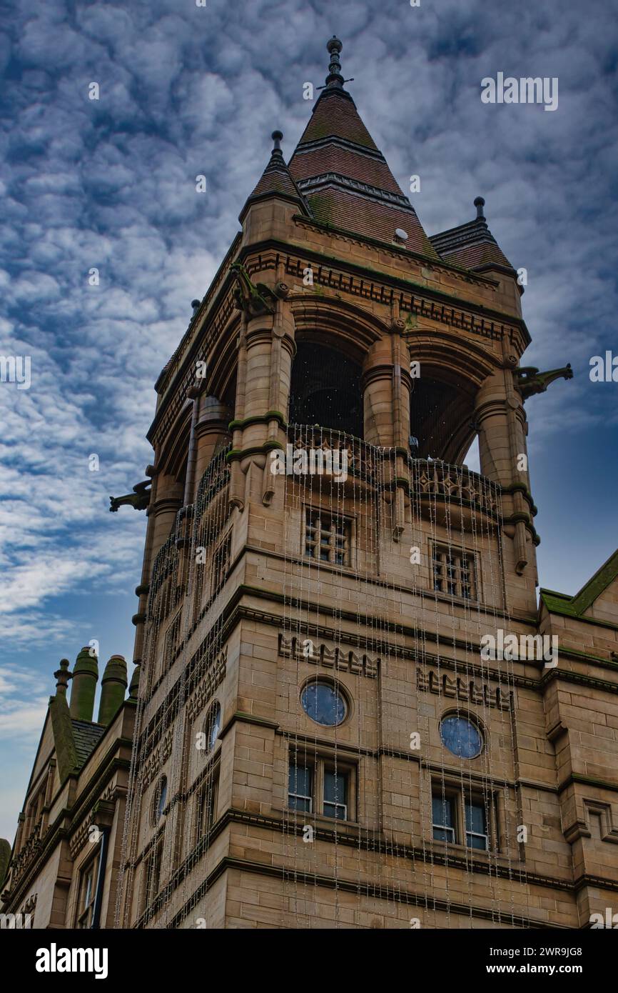 Gothic style architecture in leeds hi-res stock photography and images ...