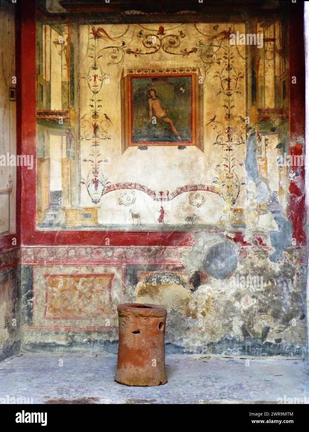 ancient Roman painting in Pompei, Italy Stock Photo - Alamy