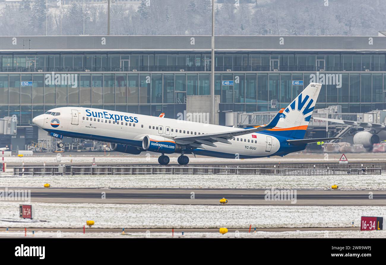 B737 86q hi-res stock photography and images - Alamy