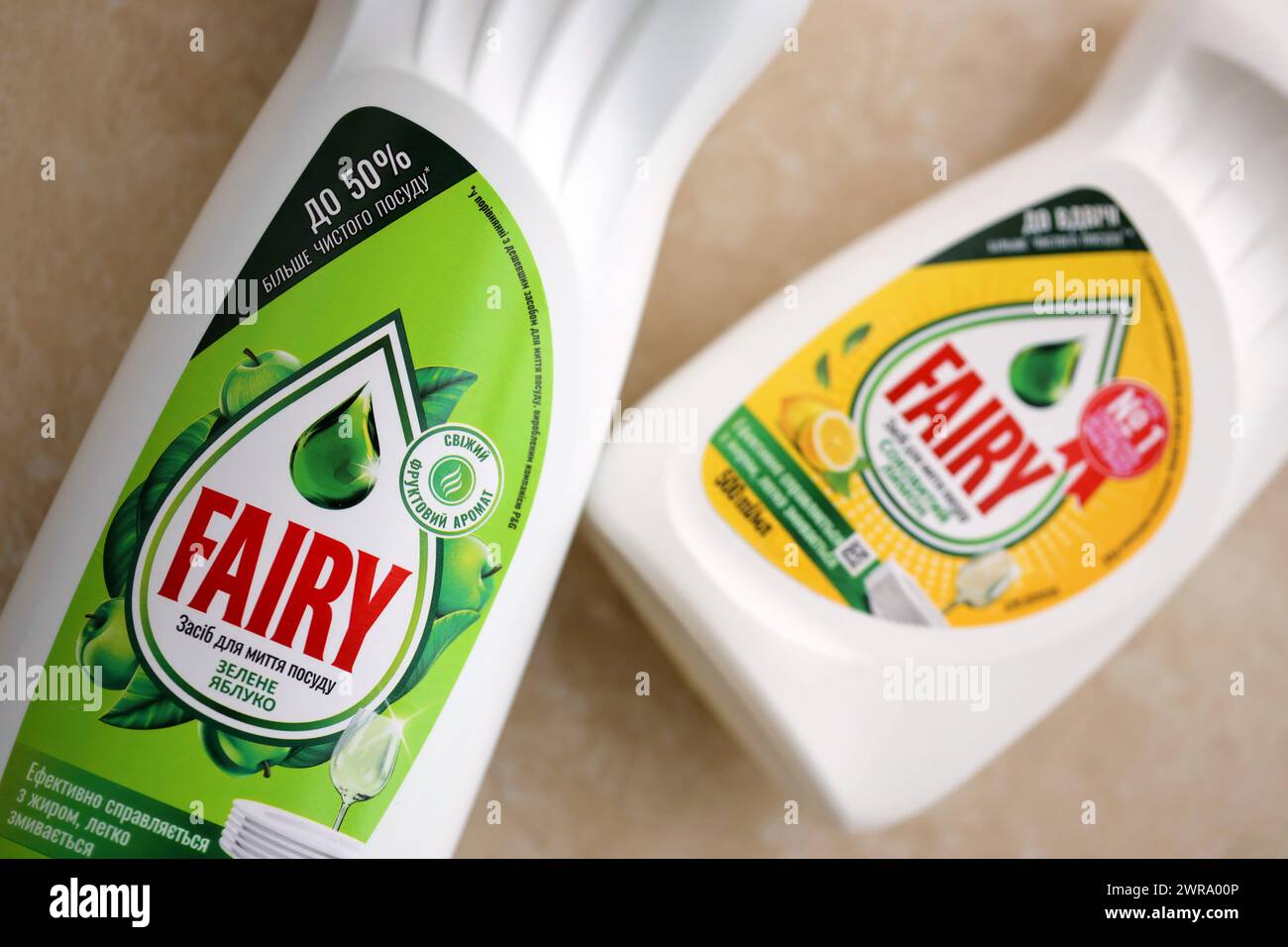 Fairy liquid detergent soap wash hi-res stock photography and images ...