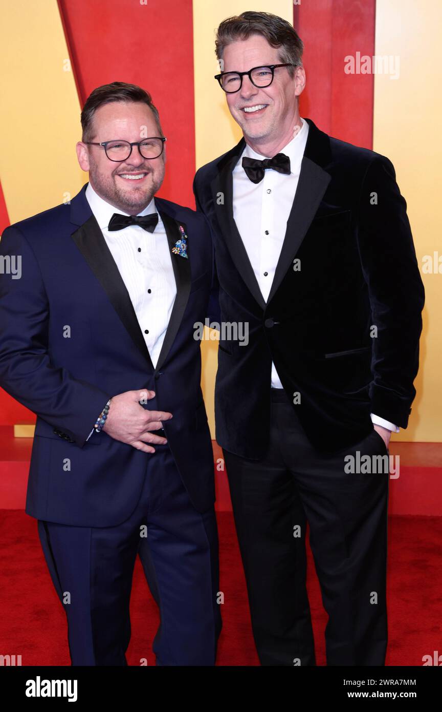 Sean Hayes mit Ehemann Scott Icenogle bei der Vanity Fair Oscar Party ...